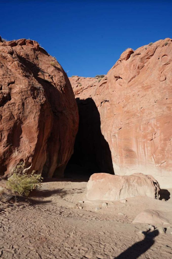 Peekaboo Slot Canyon & Spooky Gulch - Your Complete Hiking Guide